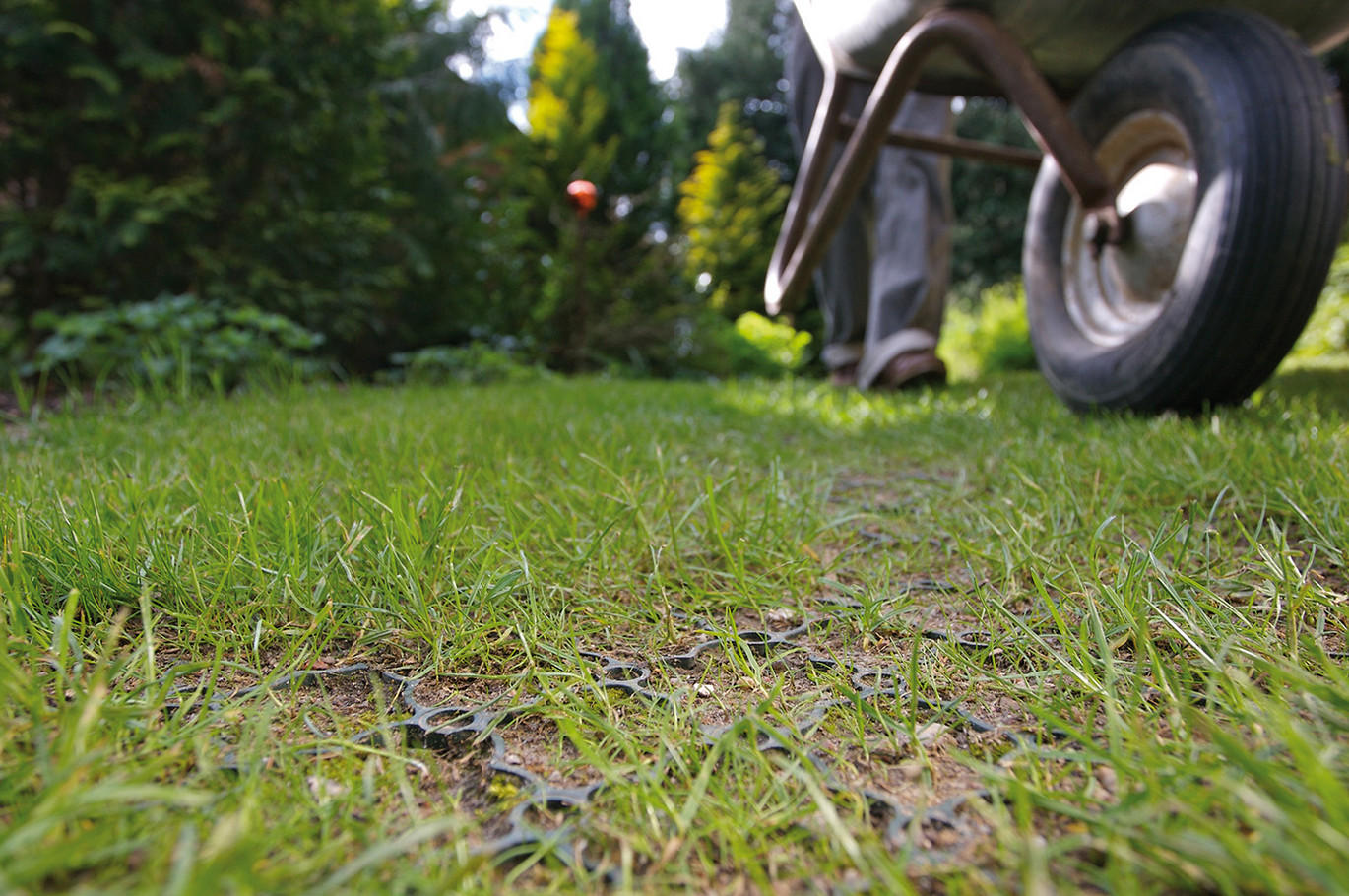 Dalles gazon et gravier ACO pour un gazon et allée carrossable