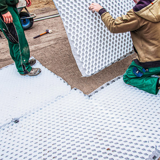 ACO Gravel Grid, een waterdoorlatende grindmat voor een vaste ondergrond